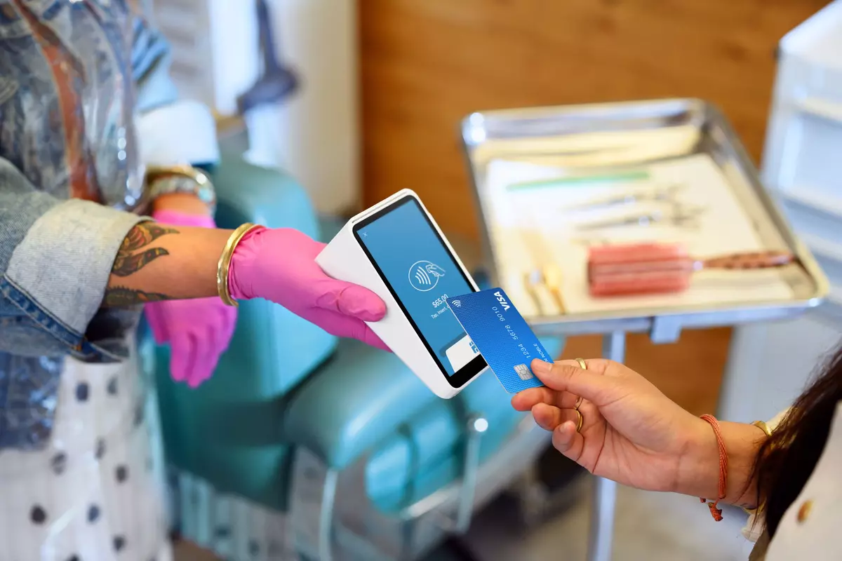 5 Ways to Maintain Workplace Health & Safety in Retail Stores | Square